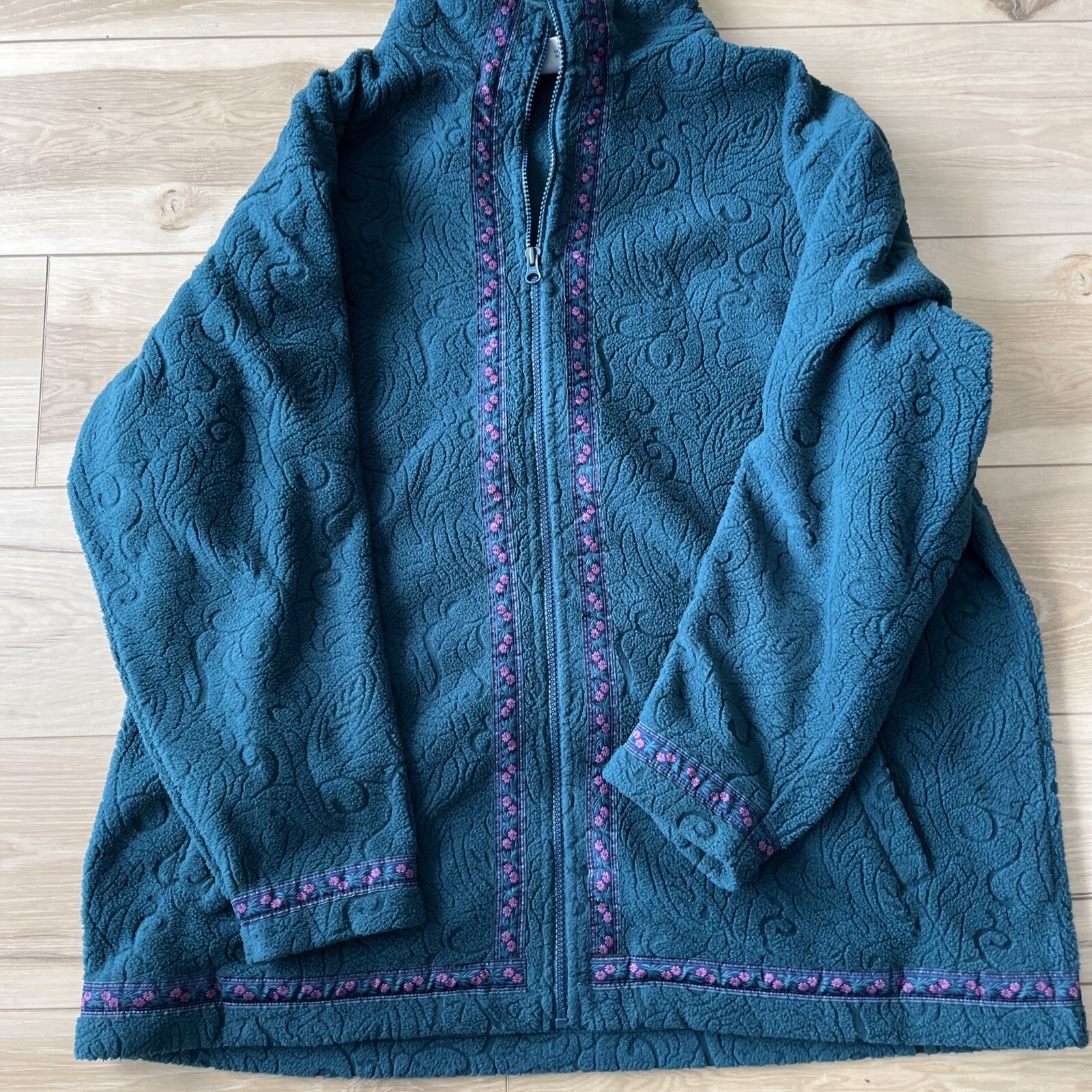 Vintage Paisley Floral Northern Reflections Fleece Fu… - Gem