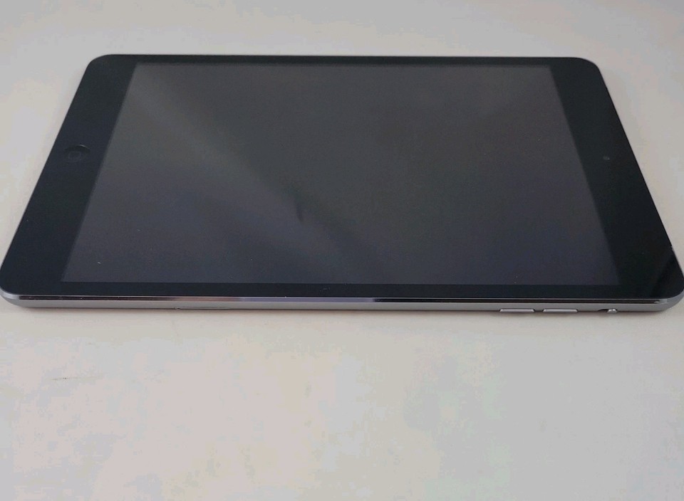 Apple iPad Mini 2nd Gen 32GB Silver/Black A1490 Good Condition | eBay