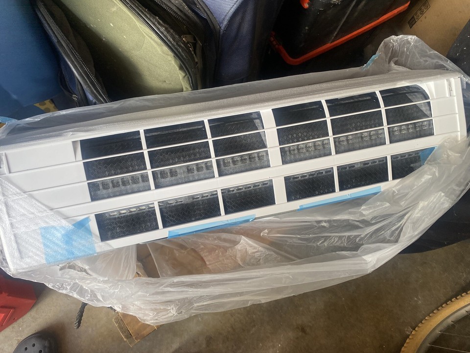 Fujitsu Halcyon 12k BTU Wall Mounted Unit - For Multi or Single-Zone ...