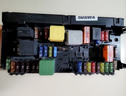 2012-2015 Mercedes W204 C63 AMG C250 C300 Front SAM Module Relay Fuse ...