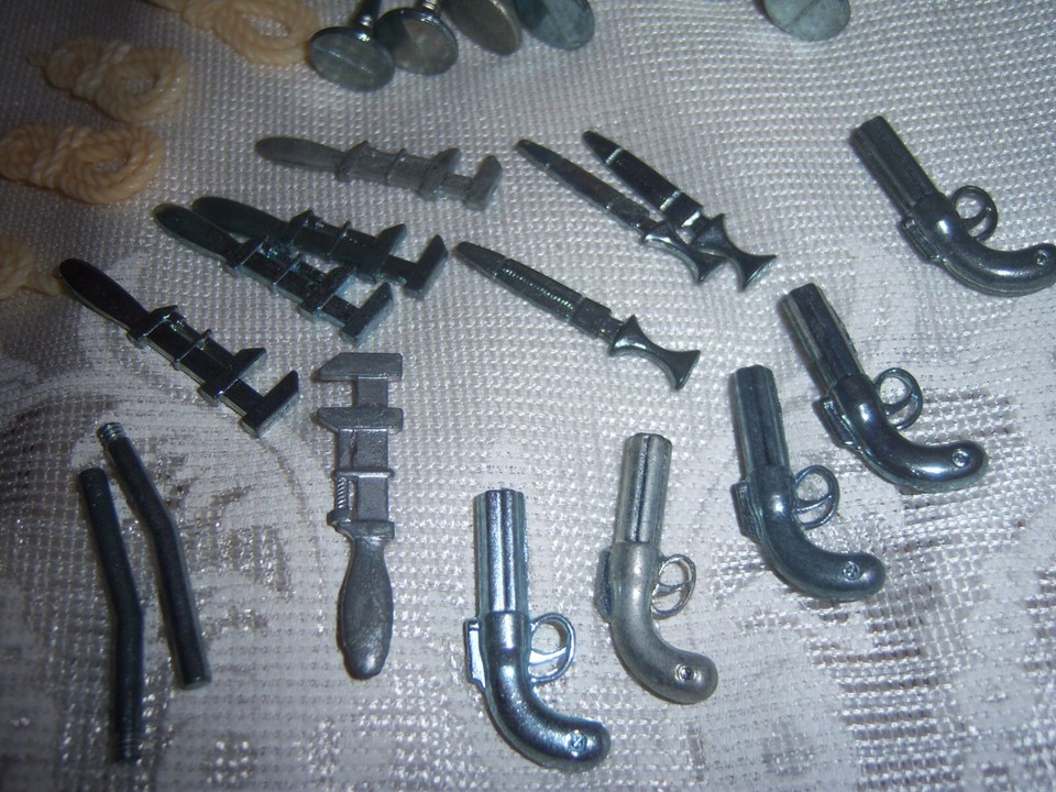 26 Metal CLUE Pewter & Plastic Replacement Game Tokens Movers | eBay