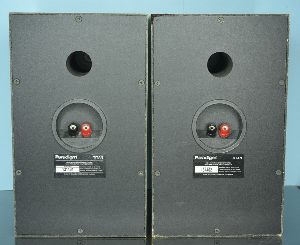 Pair of Paradigm Titan v1 Original Version Bookshelf High Definition ...