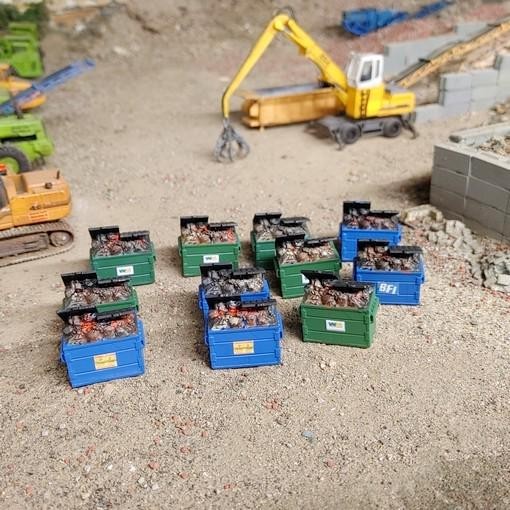 1/87 HO Scale Set of 25 open trash dumpsters. Resin 3d printed models ...
