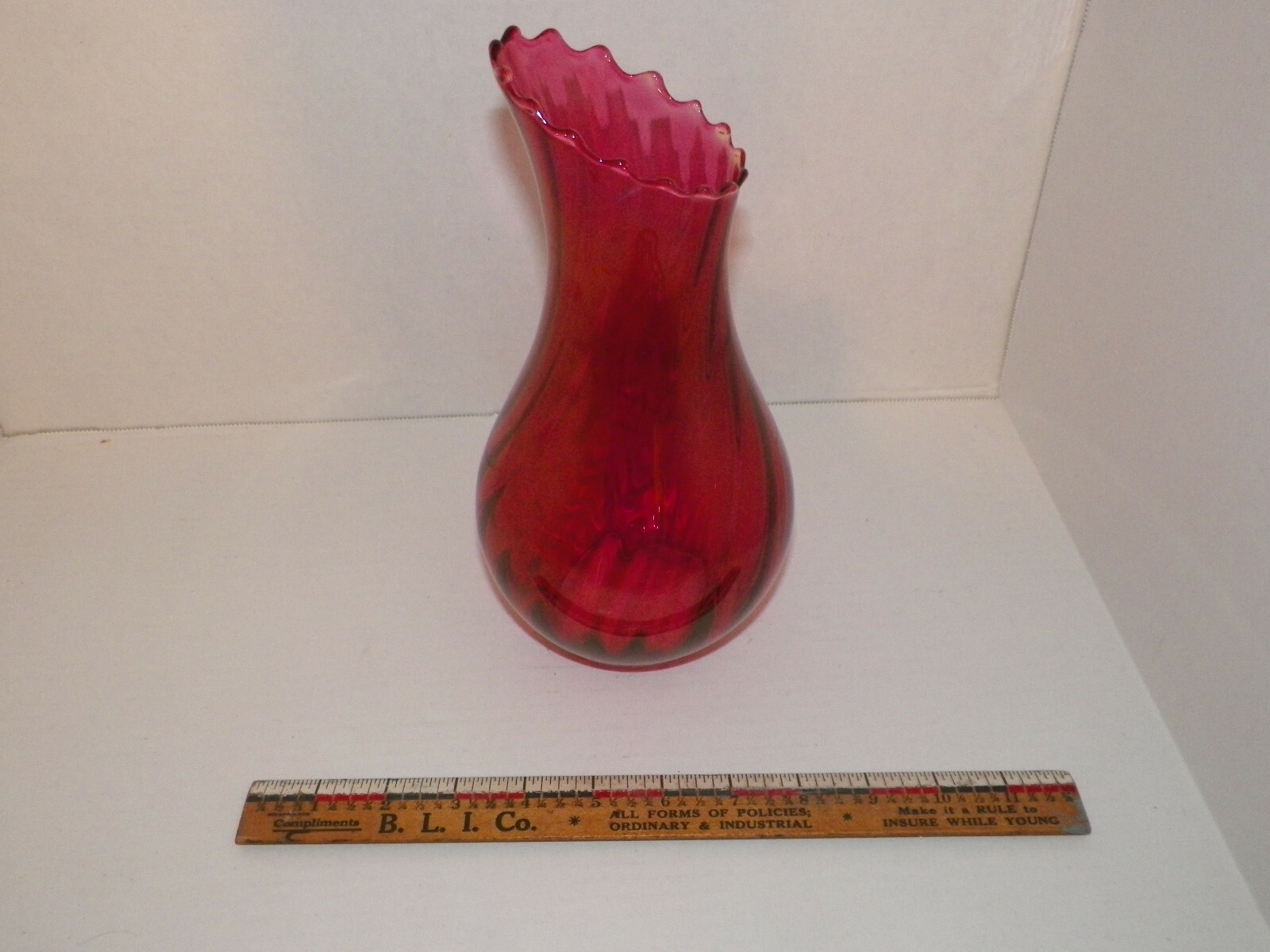 Fenton Ruby Red Glass Flower Bud Vase Rose Pattern - Beautiful Color 10 ...