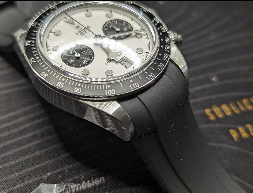 22mm BLACK Vulcanized Caoutchouc rubber Strap Tudor Black Bay ...