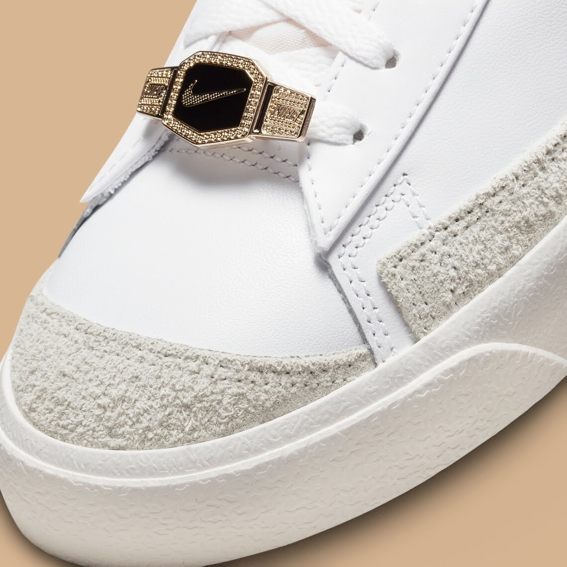 Men's Size 10 Nike Blazer Mid '77 EMB 'World Champ' White Men's Size 10 Nike Blazer Mid '77 EMB 'World Champ' White