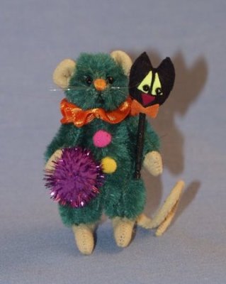 DEB CANHAM'S "SCAREDY CAT MOUSE" GREEN MOHAIR MINI MOUSE-HALLOWEEN-CAT ...