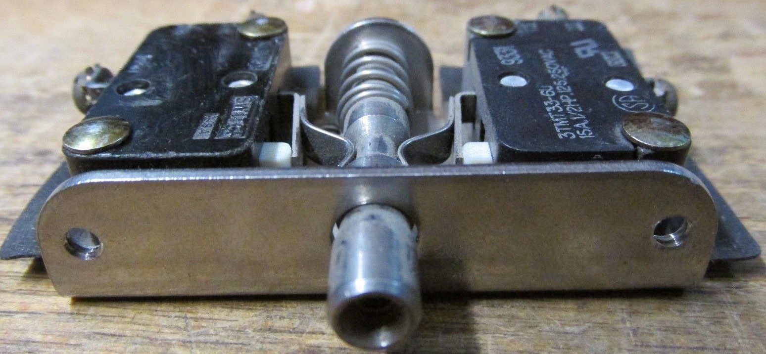 UNUSED NOS Unimax 23TL6-4 Micro Limit 15A Door Interlock Safety Switch ...