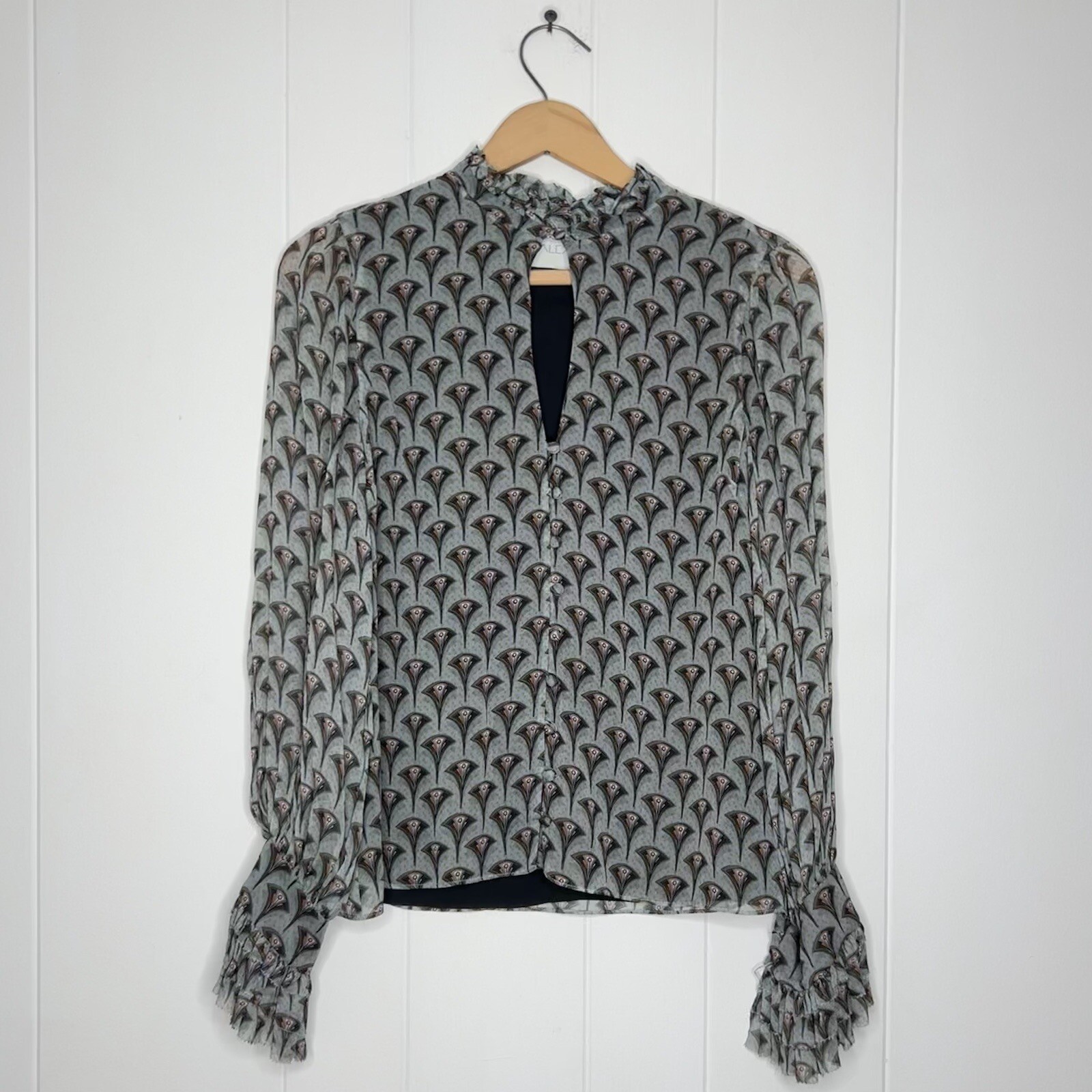 Alexis Keyhole Button Front Blouse Art Deco Sage Size… - Gem