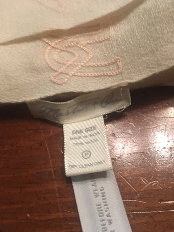 Martin + Osa WHITE Large Lightweight Wool Scarf Excellent Condition | eBay