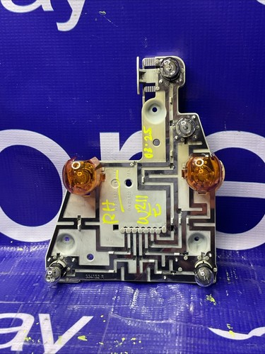 03-06 Mercedes W211 E-Class RH Side HALOGEN Taillight Bulb Holder ...