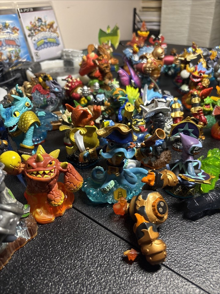 Skylander Mixed Lot Of 50 Action Figures Video Games Portals Toys ...