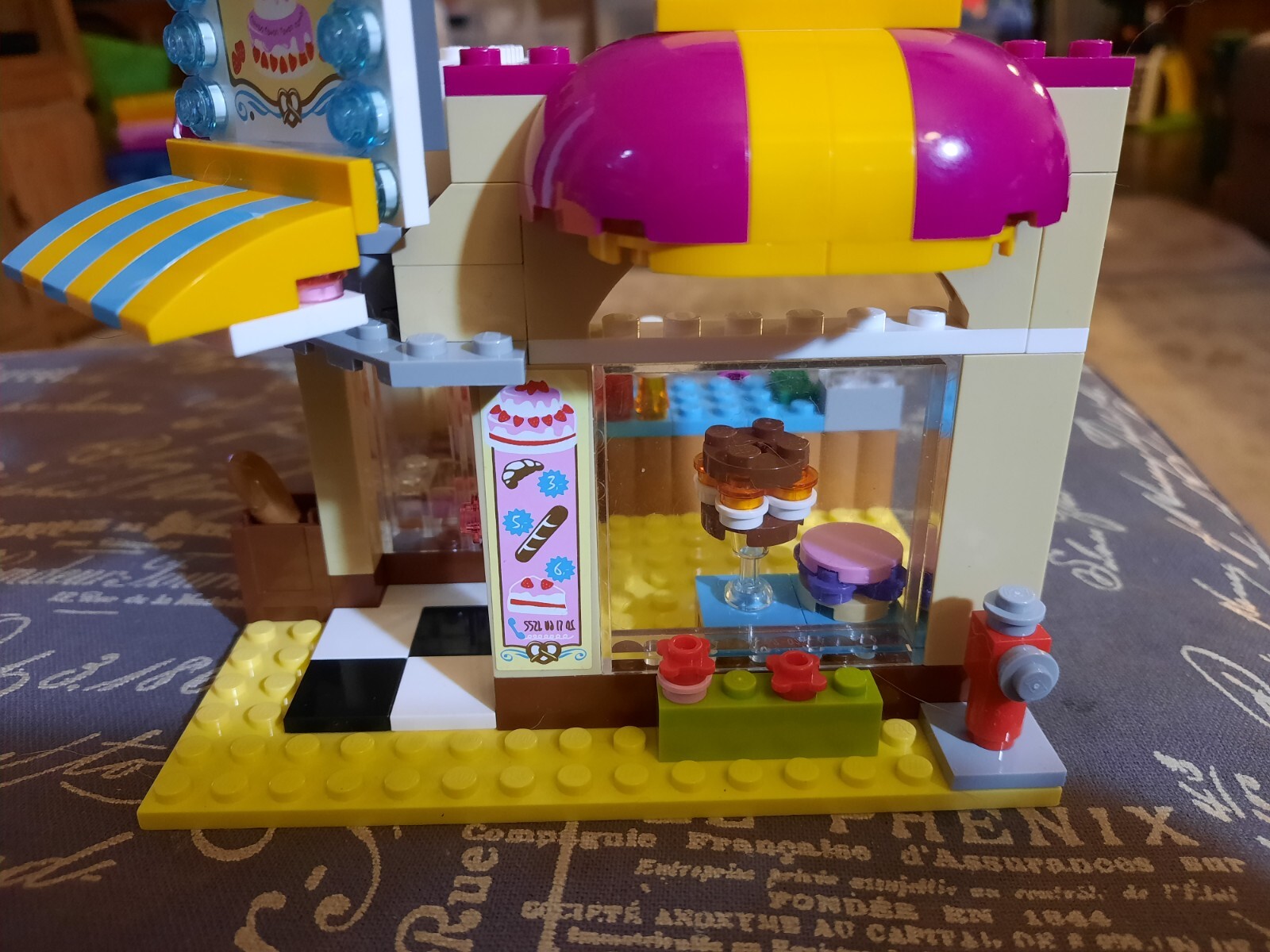 2013 LEGO FRIENDS 41006 Downtown Bakery - Complete Build - Read ...