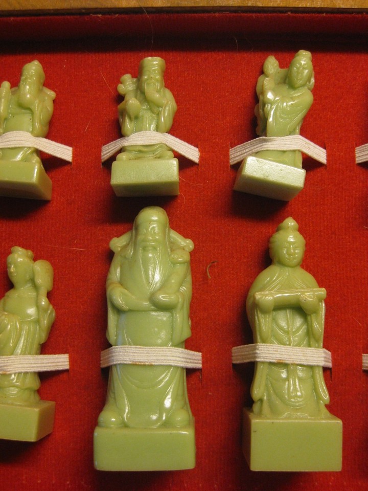 Oriental Hand Carved Jade Chess Set Folding Wooden Case | eBay