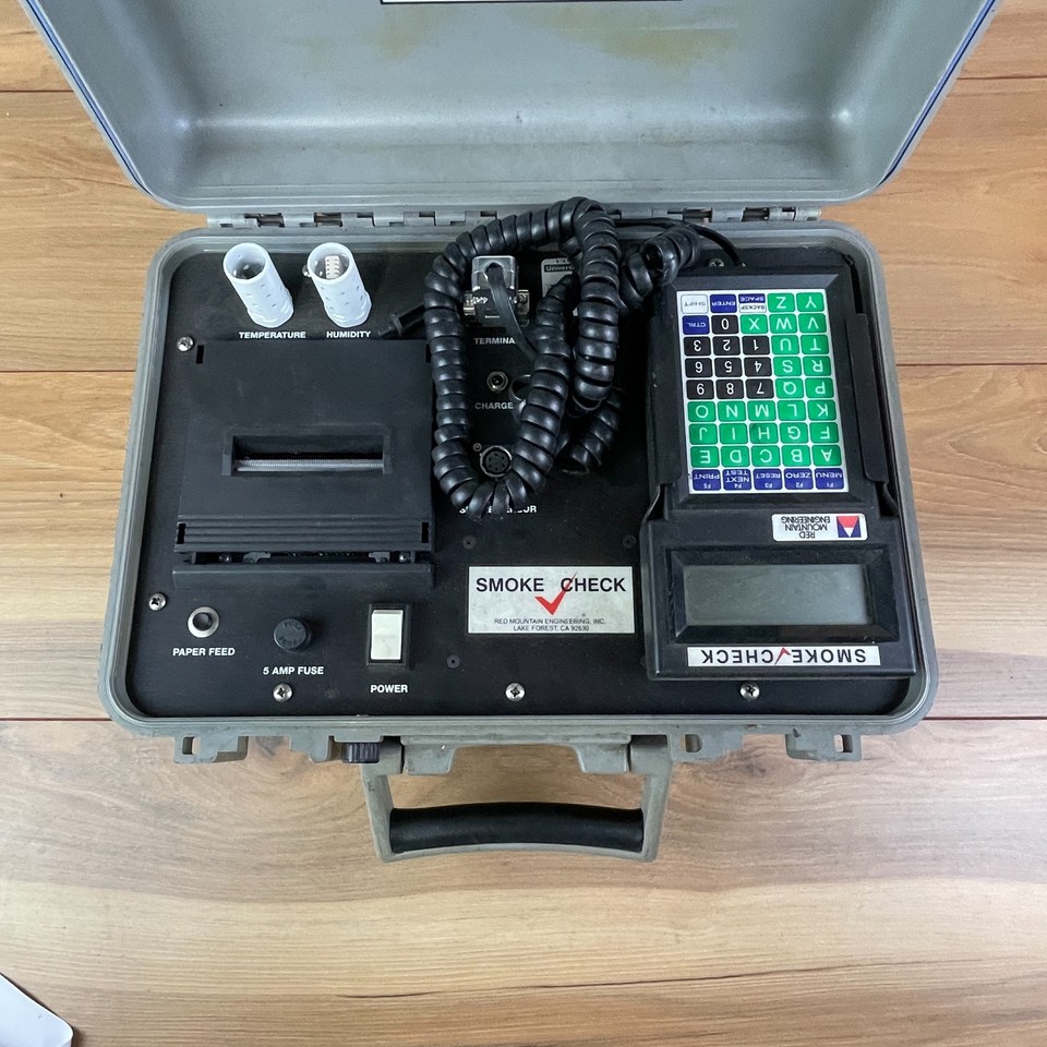 Red Mountain Smoke Check 1667 Black Heavy Duty Diesel Emissions Tester ...