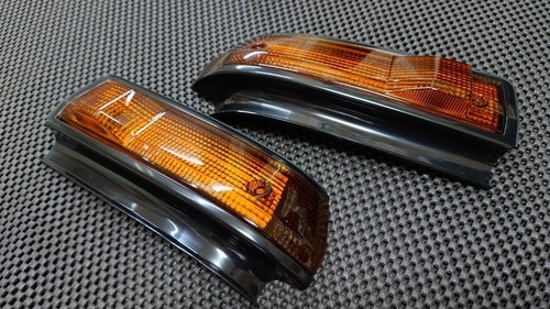 Genuine OEM Toyota AE86 Trueno Latter Front Fender Side Blinker ...