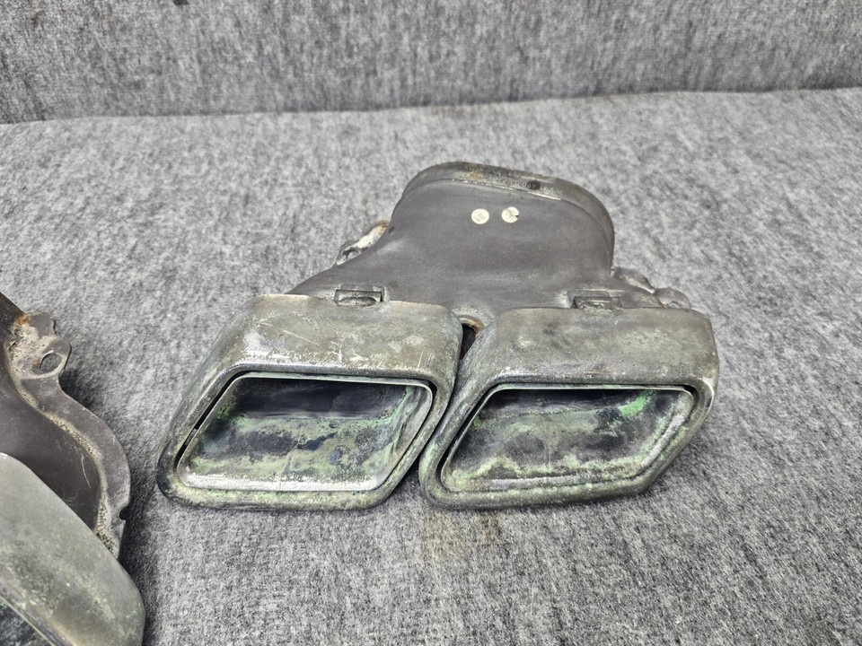 Rear Muffler Exhaust Pipe Tip Set Mercedes R231 W222 S63 Sl63 Amg oem ...