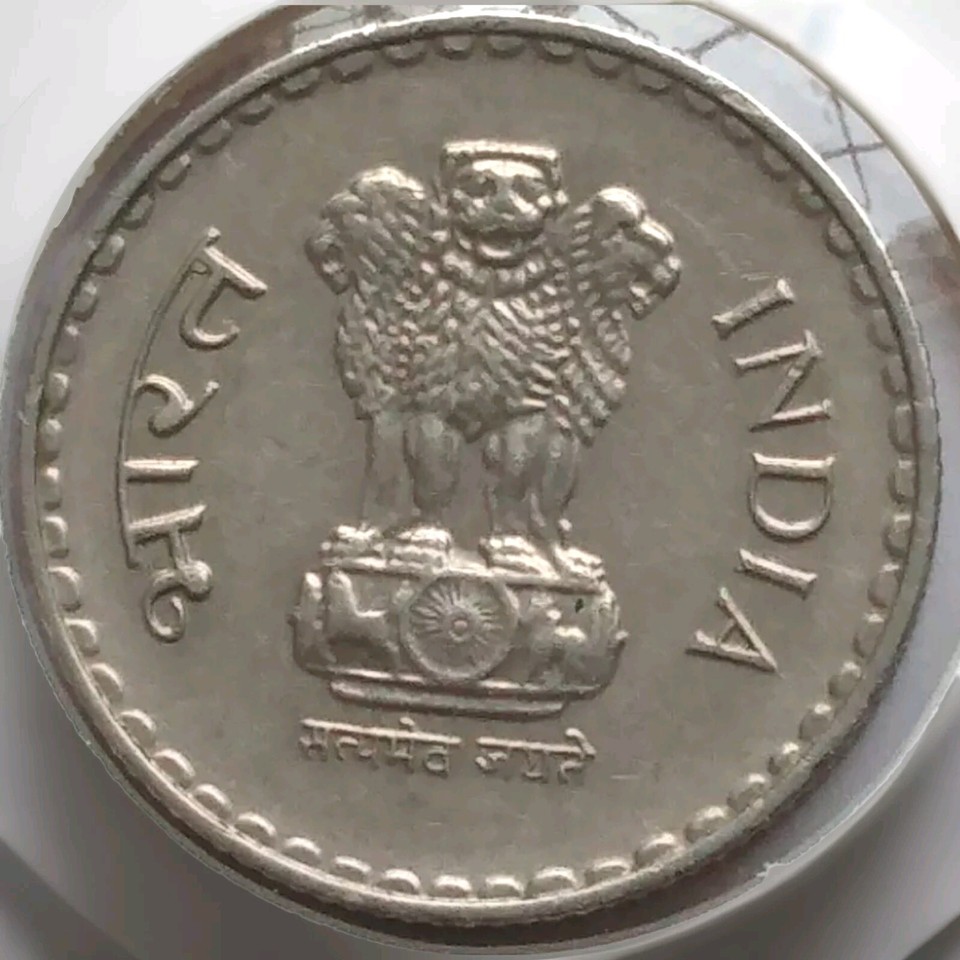 6 Mixed Coin Lot 1964 US Penny(L On Rim) and Others In Coin Protectors ...