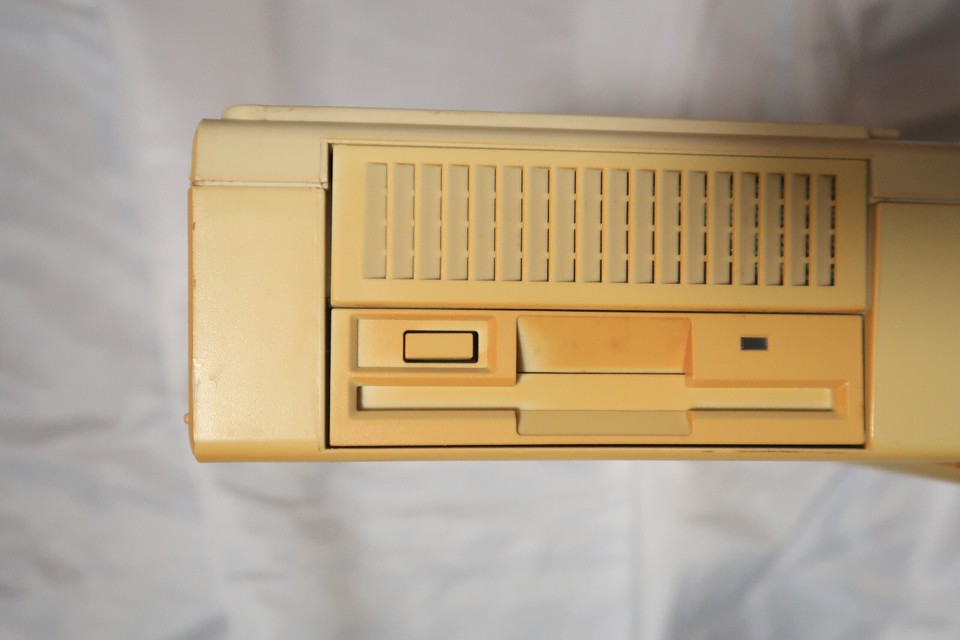 Toshiba Vintage Laptop T1200 (Untested) | eBay