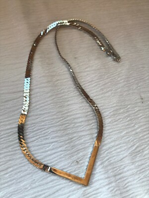 Estate Avon Signed Flattened Herringbone Silvertone Chain w Smooth V ...