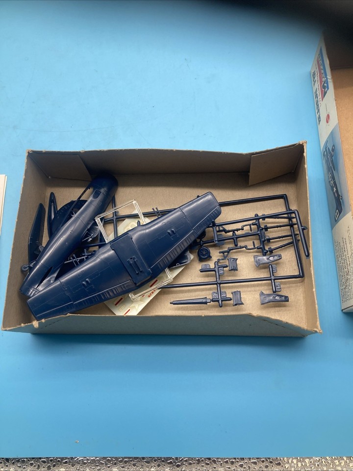 Monogram Bearcat F8F Airplane Model Kit New | eBay