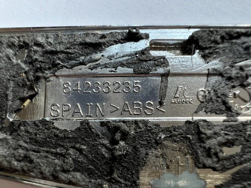 OEM Chevrolet Camaro LEFT DRIVER SIDE Emblem Nameplate Fender Badge ...