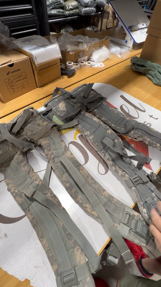 US Military MOLLE Enhanced Frame Shoulder Straps ACU For Large Rucksack ...