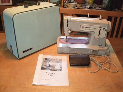 SINGER Nähmaschine 447 m. Koffer,Pedal, Handbuch generalüberholt, wenig ...