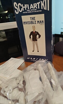 THE INVISIBLE MAN SCI-FI ART VINYL MODEL KIT...UNASSEMBLED Not-Painted ...