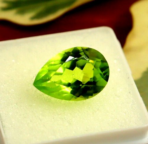 Natural Green Beautiful Peridot 10 Carats Certified Peridot Gemstone ...