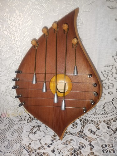 TWO SISTERS WOOD MUSICAL INSTRUMENTS FIVE STRING DOOR HARP VINTAGE 1985 ...