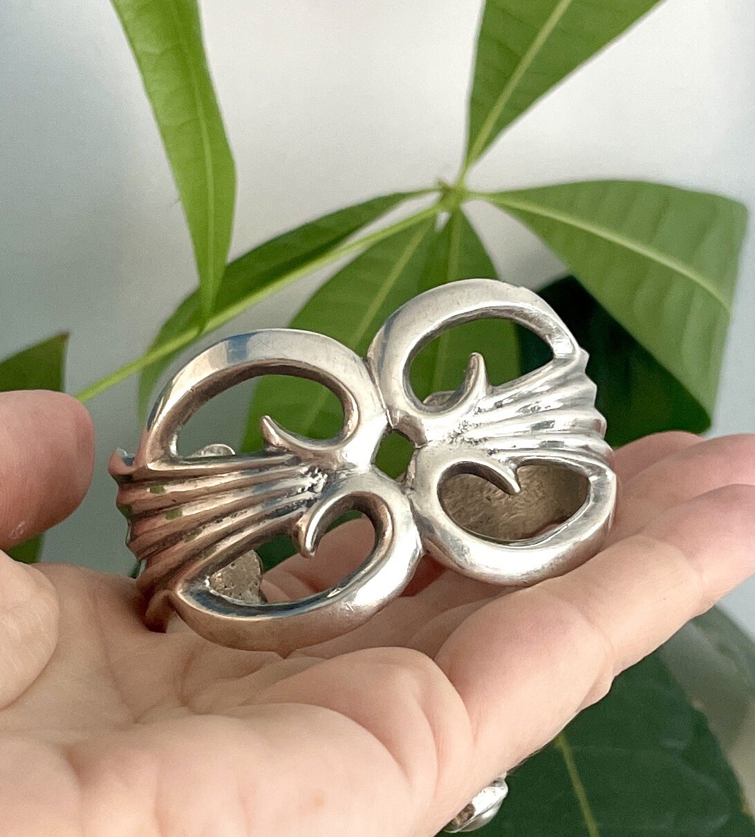 Vintage Navajo Sterling Silver Sand Cast Cuff Bracele… - Gem