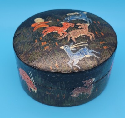 Hand Painted Lacquerware Round Trinket box Made in India Asia Scene ...