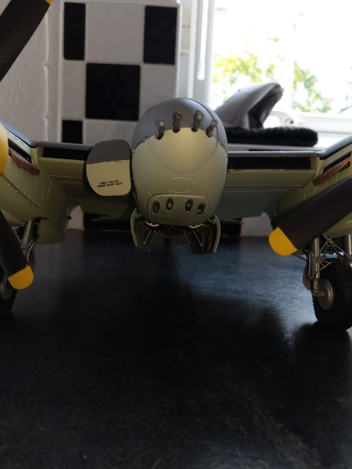 Airfix 1/24 De havilland Mosquito FB.V1 Built & finished for display ...