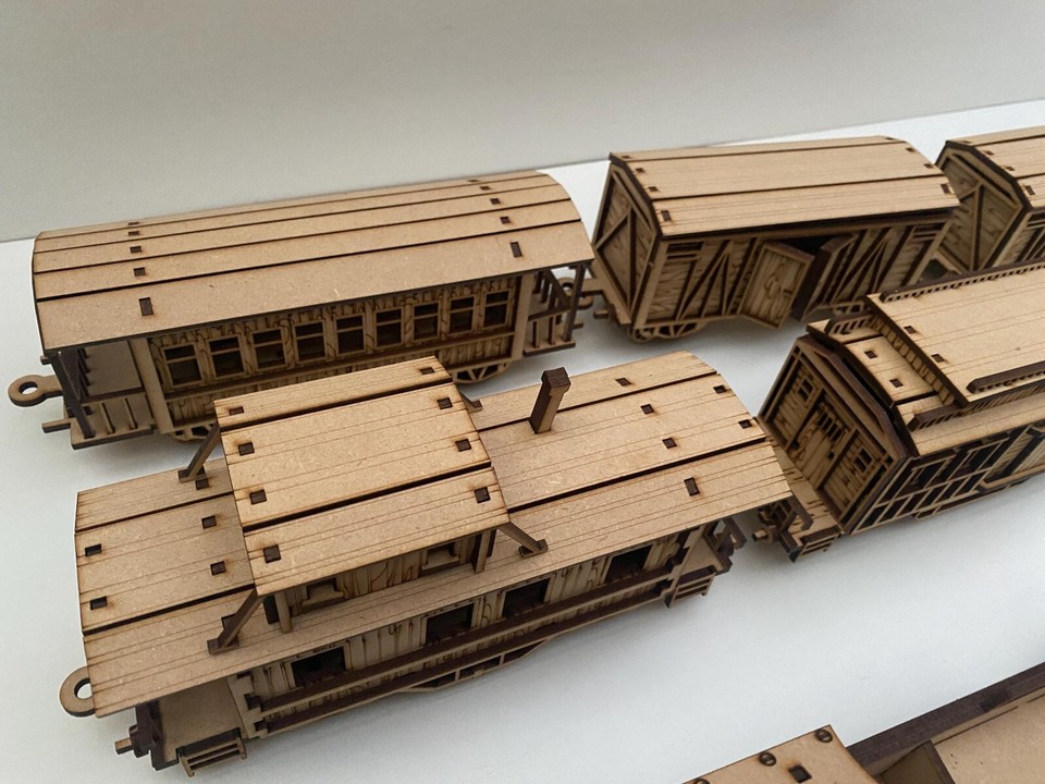Wild West Railroad Model Train complete kit. 28mm scale, for Games or ...