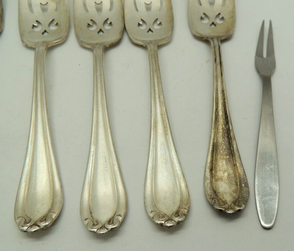 Vintage Silverplate Forks Lot Crafting Collecting Community Silver WM ...