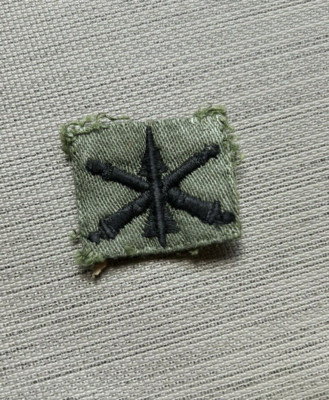 U S Army ADA Air Defense Artillery Crossed Cannons & Missile Small Tab ...