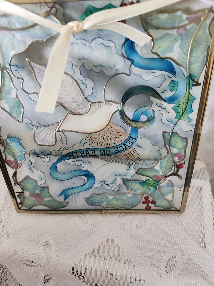 3D Christmas Dove Sun Catcher Peace on Earth Holiday Holly Glass ...