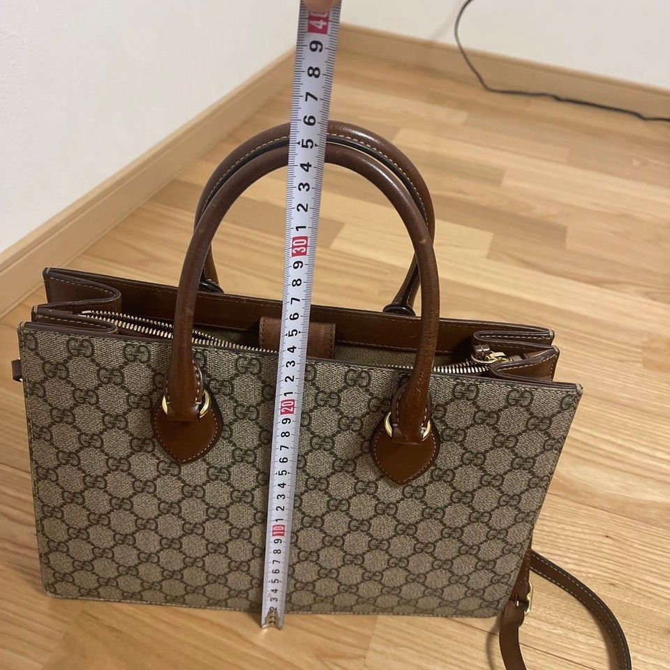 Gucci Women's Luxury Leather Shoulder Bag Used Excellent Condition From ...