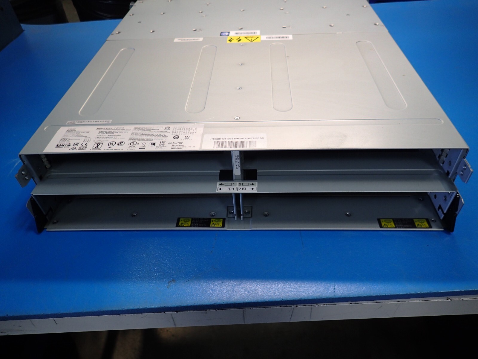 IBM v7000 Gen 2 Expansion HDD Midplane 64P8447 for sale online | eBay