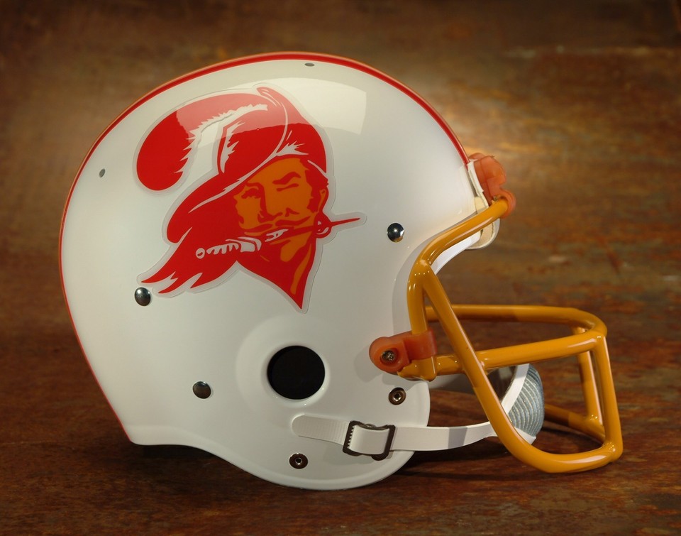 Tampa Bay Buccaneers style NFL Vintage Football Helmet - DOUG WILLIAMS ...