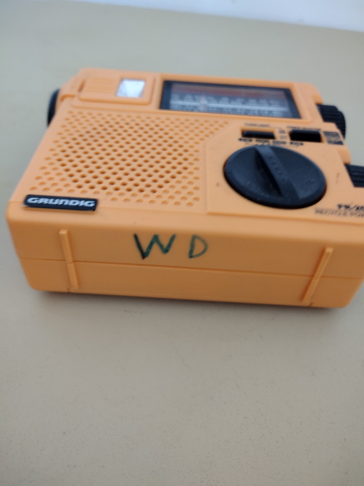 Grundig FR-200 Emergency Radio | eBay