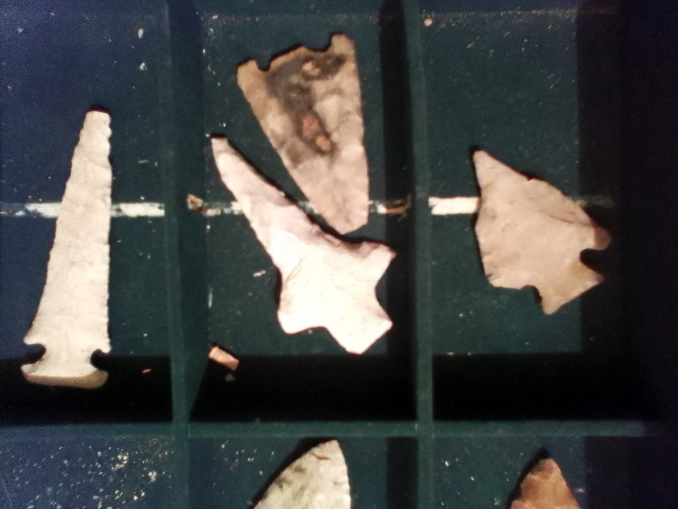 Over 30 Native American Indian Arrowhead Collection Projectile Point ...