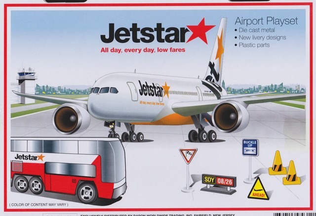 Jetstar Airport Toy Playset Die Cast Metal Boeing 787 Daron RT 7576 for ...