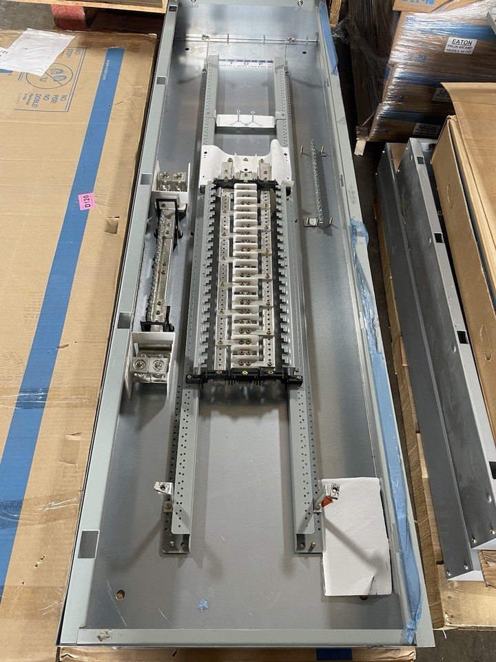 1-400 AMP 240V MAIN BREAKER PANELBOARD 42 SPACE 3PHASE 4 WIRE COMPLETE ...