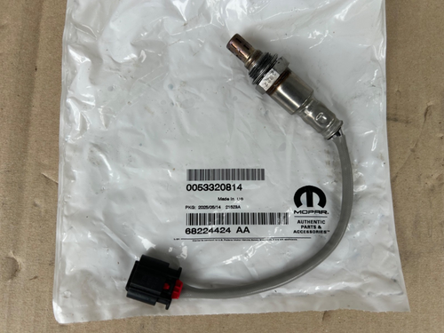 USA Genuine OEM NEW Mopar 68224424AA Oxygen Sensor 18 -26 Wrangler ...