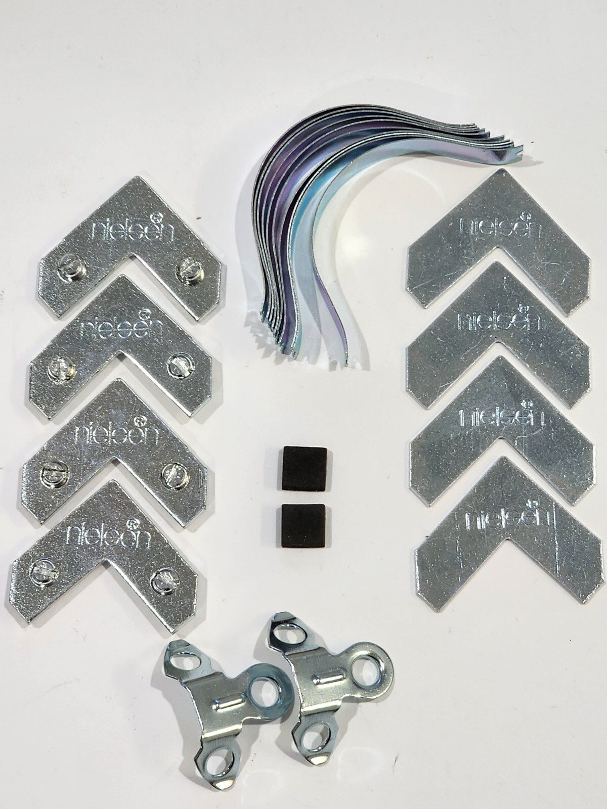 Nielsen® Metal Picture Frame Hardware Pack w/Snap Hanger, Foam Bumper ...