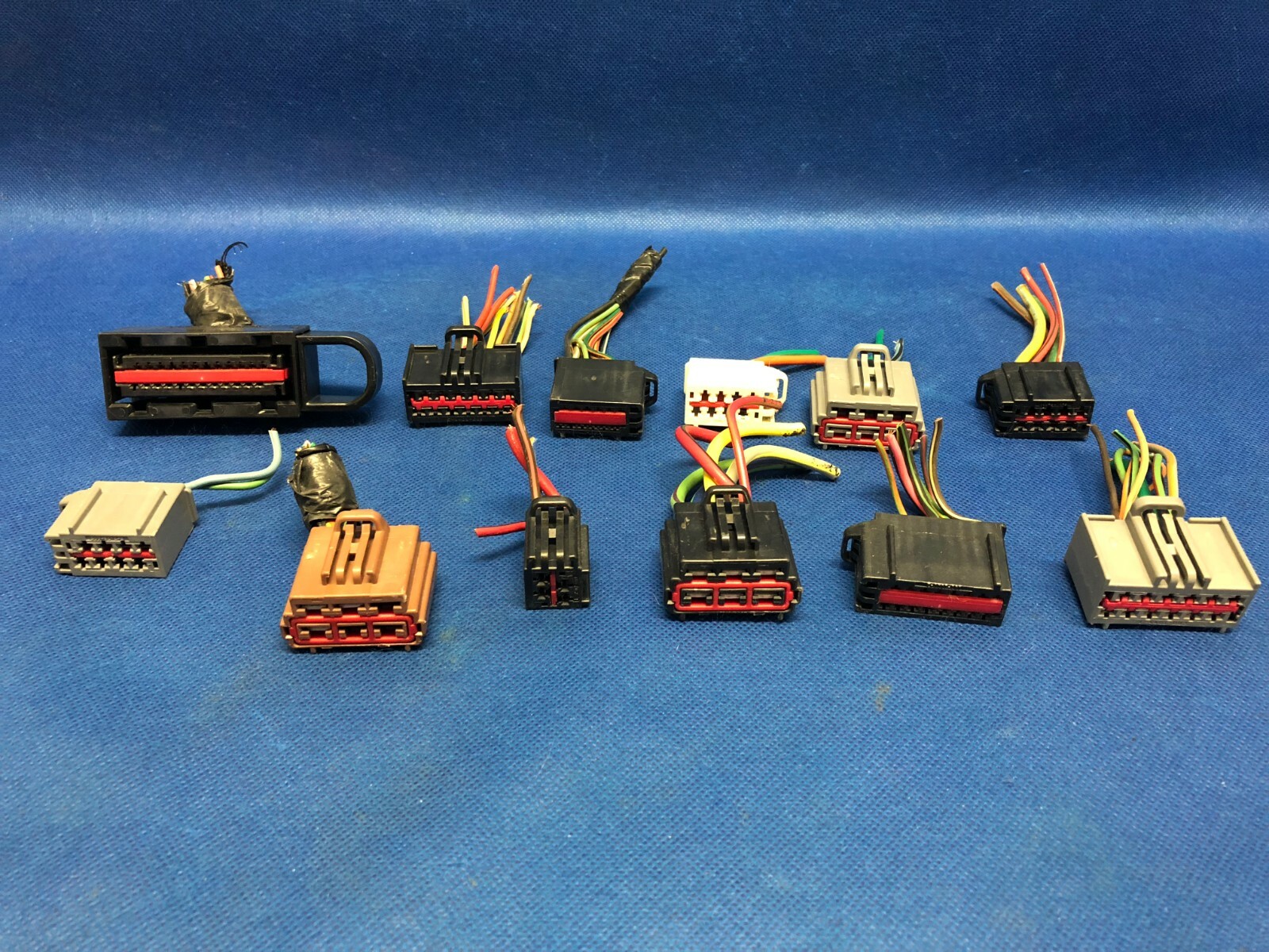 WIRING HARNESS PLUG CONNECTOR 02 Ford F250 FUSE PANEL BOX MODULE 2C7T ...