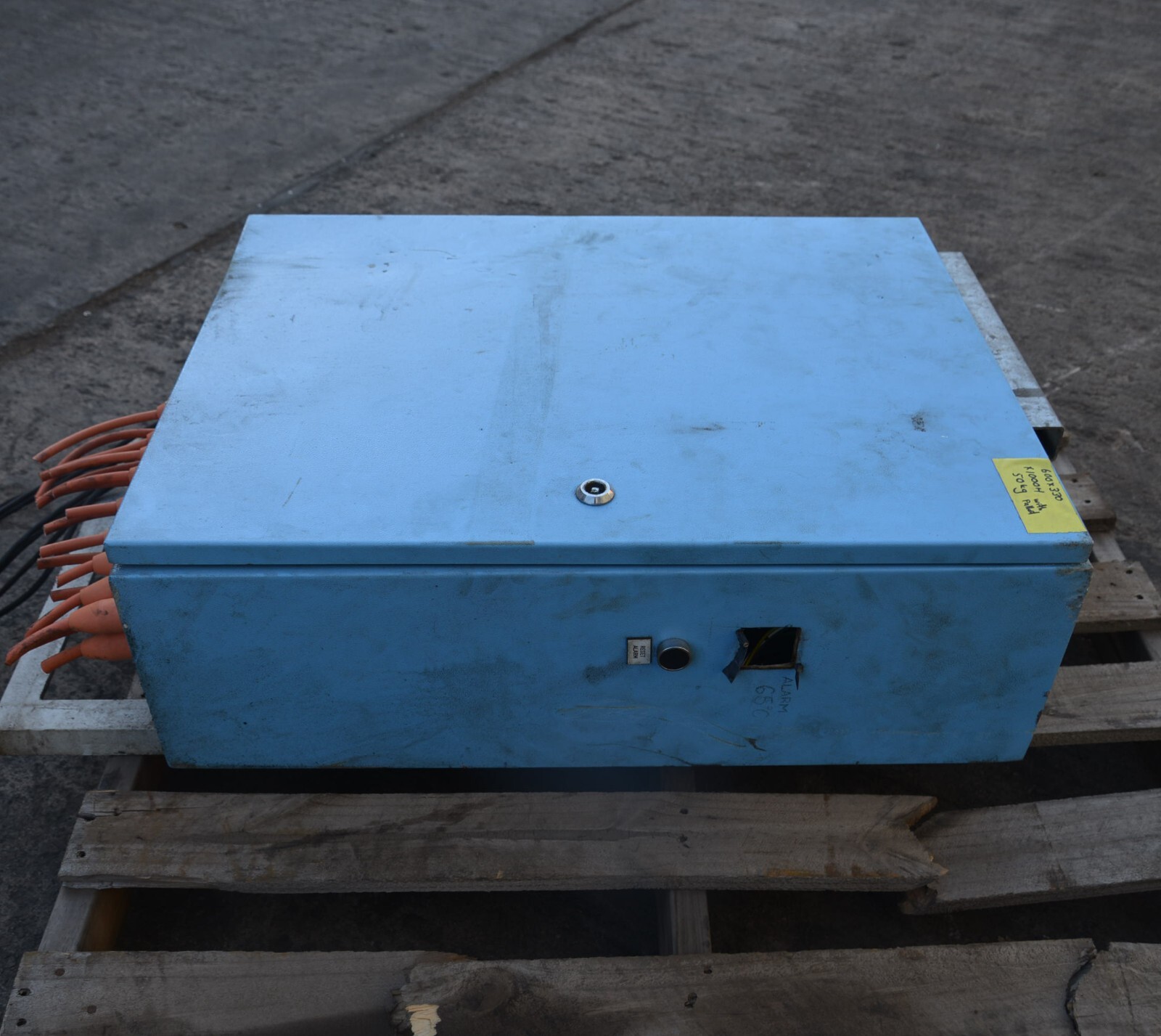 Large steel electrical cabinet switchboard enclosure 600 x 330 x 1000mm ...