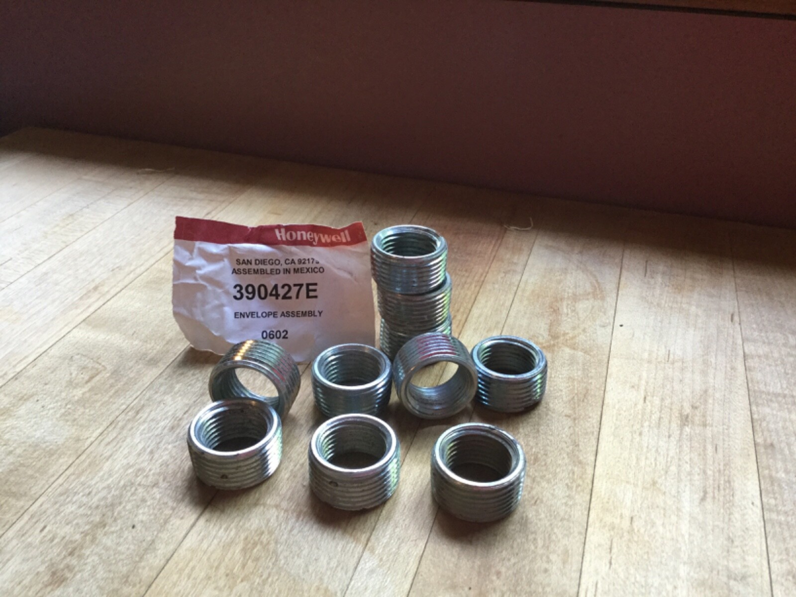 FACE BUSHING 3/4 x 1/2 in Used in Valves HONEYWELL 390427E Qty 2 ...